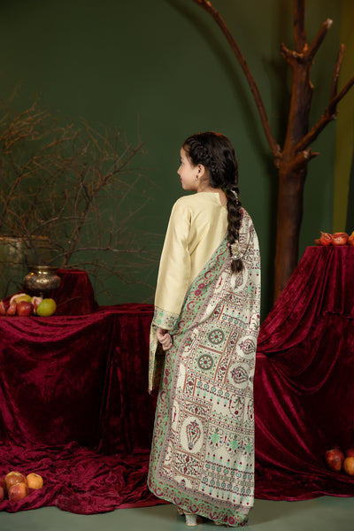 Kids Winter Ready to Wear Shawl Collection by Mona 07 – The Zaibai